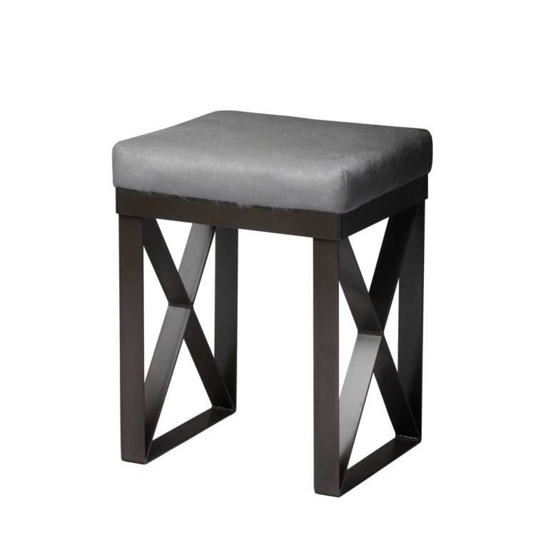 Mesa Swivel Stool – deAurora Showroom